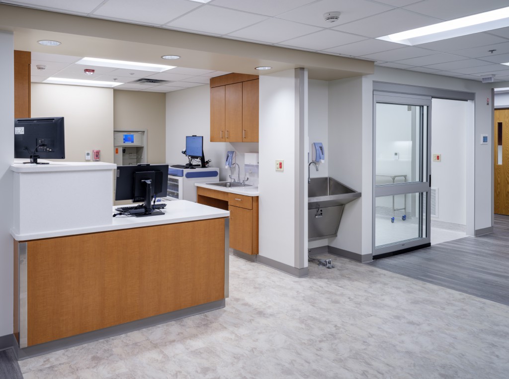 Pre-Post Nurse Station - McCulloch England Architects